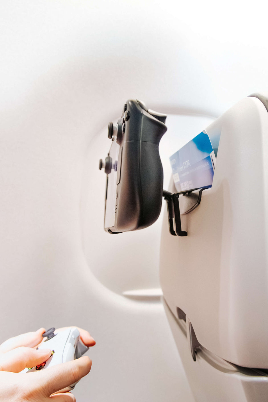 Tray Table Mount – Mechanism